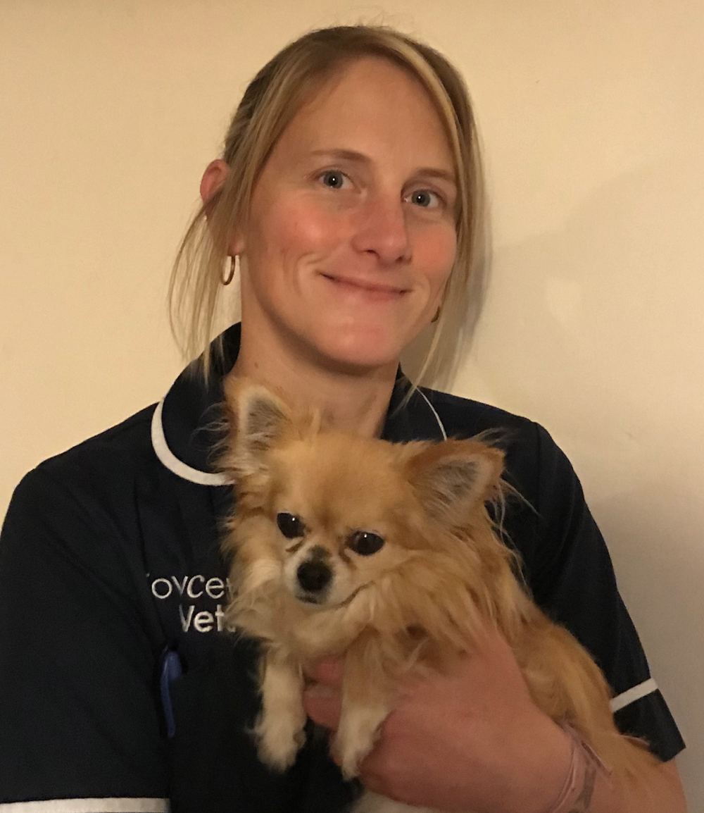 Lucy Aust wins free veterinary receptionist training place! - CAW Blog